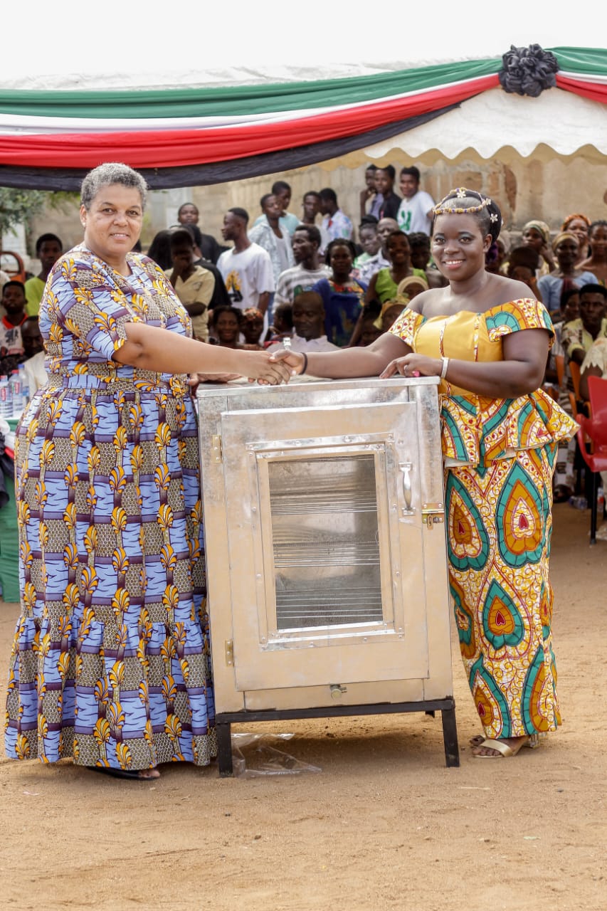 ASUMIAPA GRADUANDS RECEIVE OVENS AND START UP CAPITAL FROM HON. GIZELLA ...