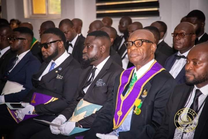 Freemasonry Honoured Otumfour Osei Tutu On His 25th Enskinment
